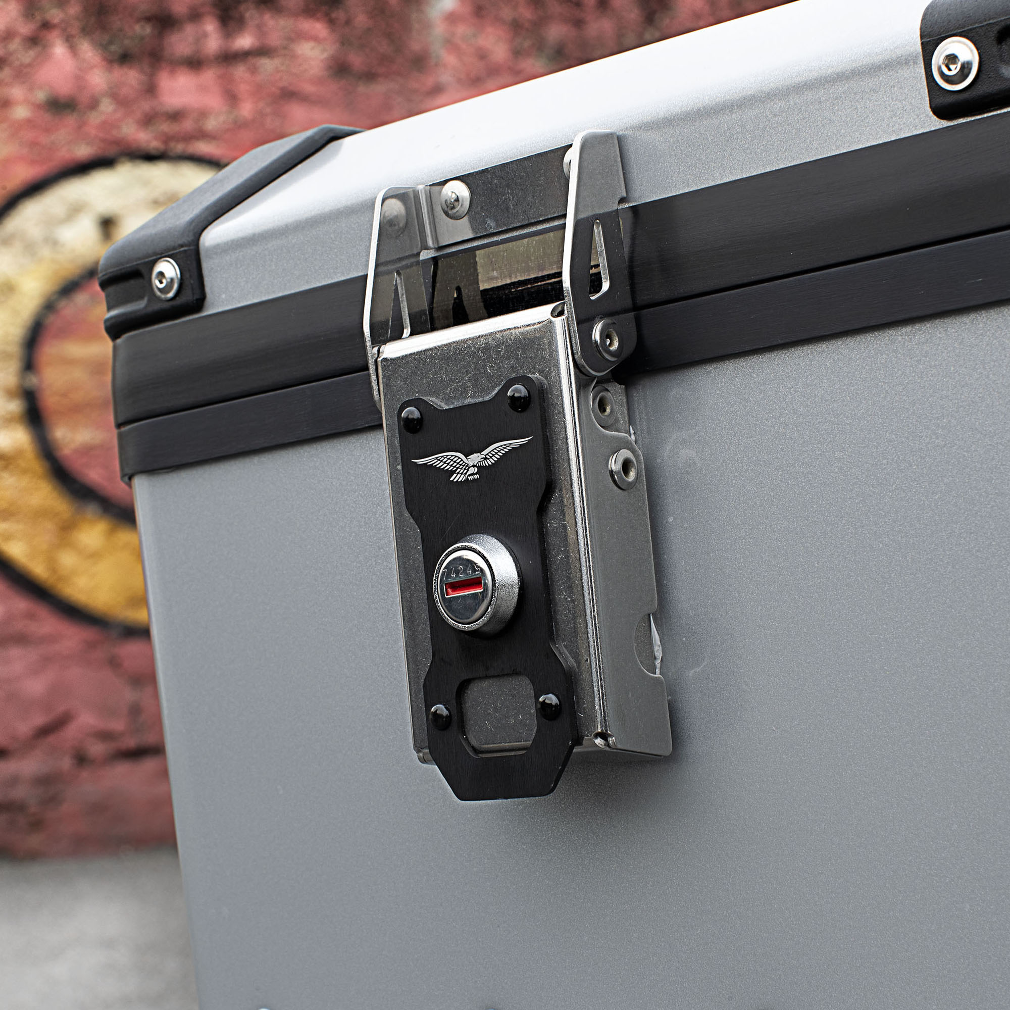 ALUMINIUM TOP BOX 48 LT for motorcycles 2s001302 | Guzzi motorcycles