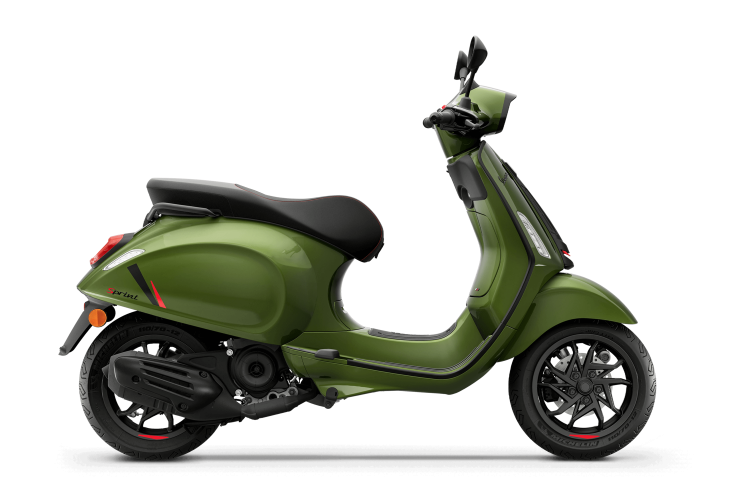 Vespa 946 Christian Dior